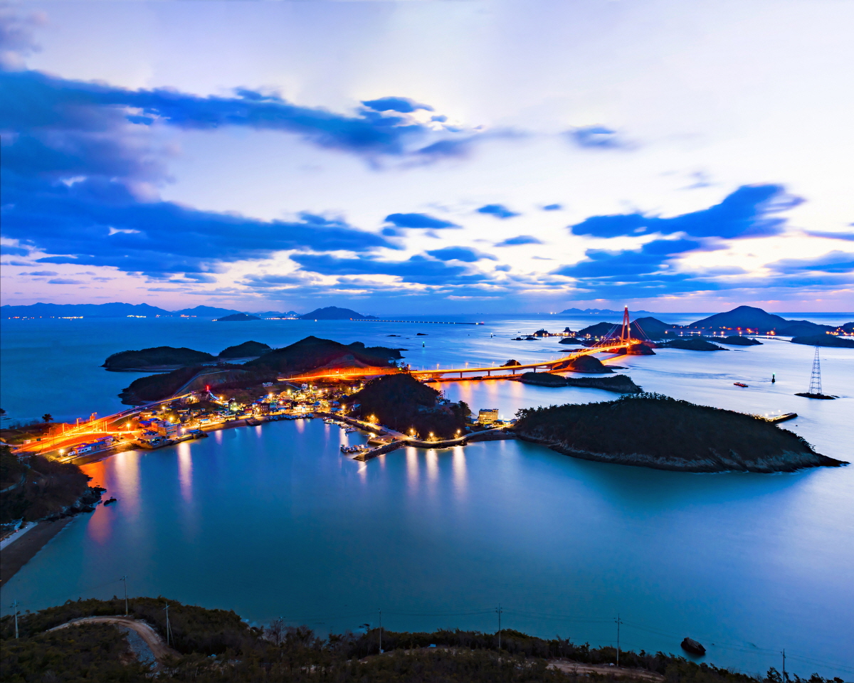 Experience Korea´s natural heritage and race on the world´s longest ...